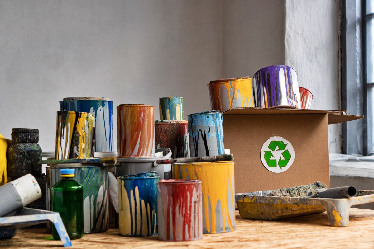 How To Dispose Of Paint Sustainably - Full Strut Disposal